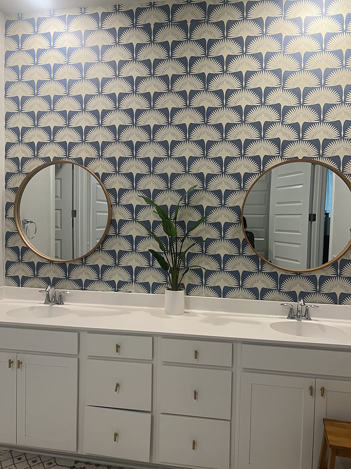 $5/mo - Finance Tempaper x Genevieve Gorder Sahara Blush Feather Flock ...