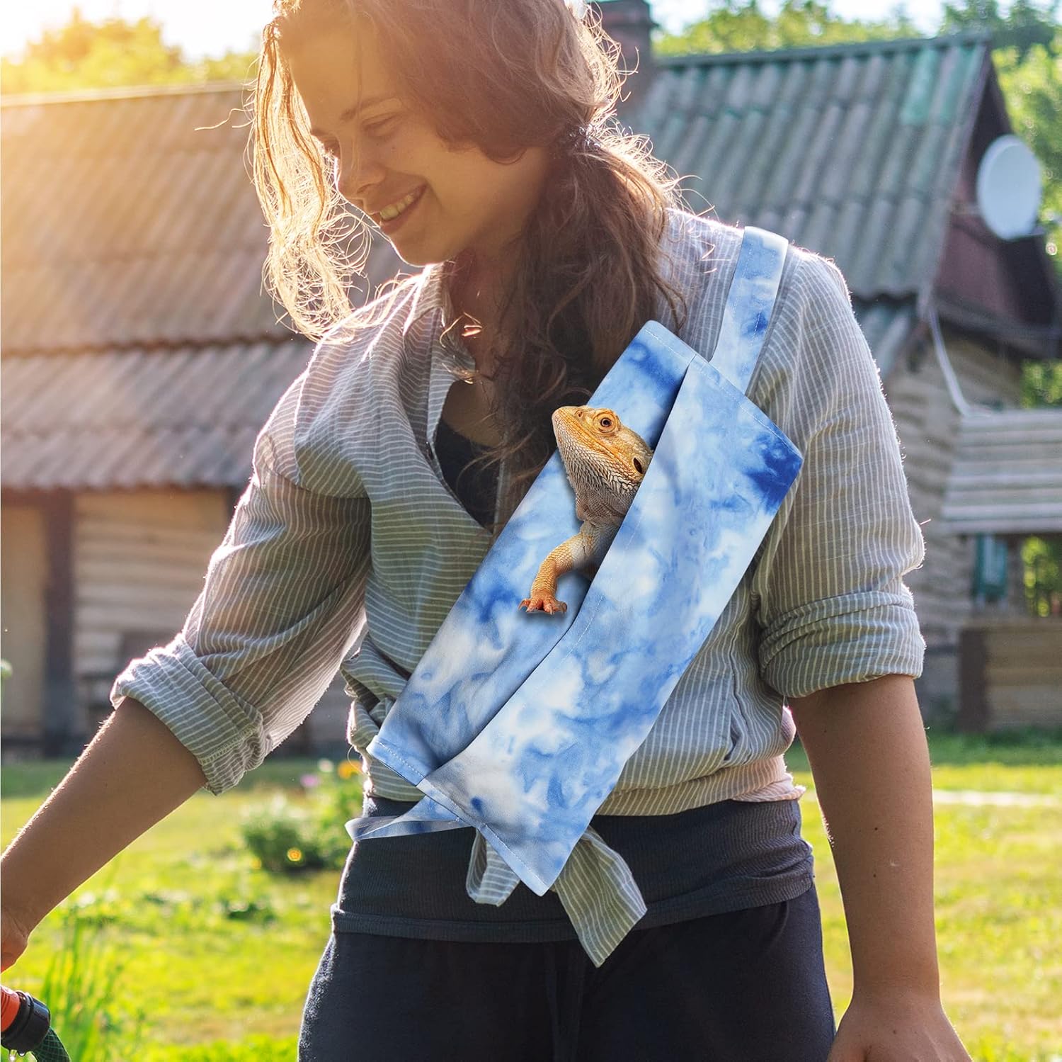 Amazon.com : Woiworco Bearded Dragon Sling Carrier, Adjustable Strap ...