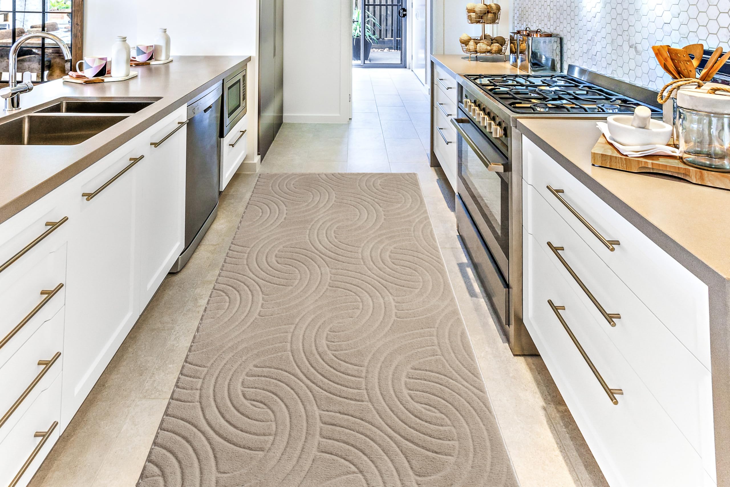 Amazon.com: Machine Washable, Non Slip PVC Backing, Wavy Circle Pattern ...