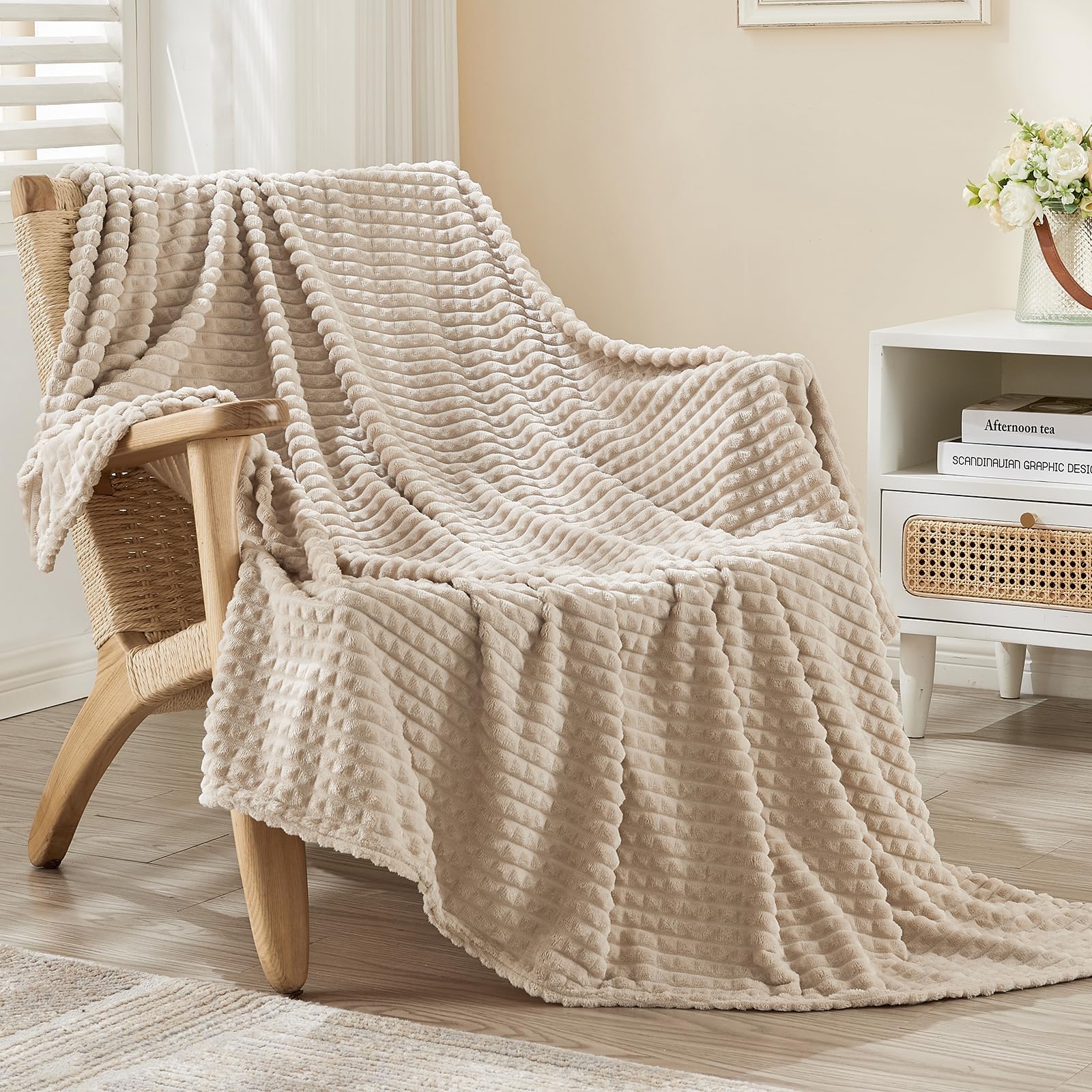 Amazon.com: Soft Fleece Twin Blanket, Cozy Fuzzy Microfiber Comfy ...