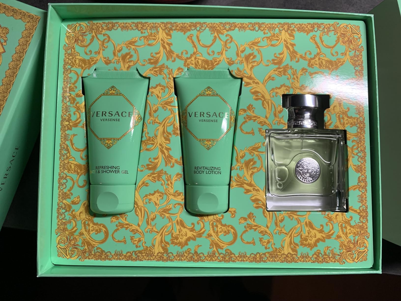 Versace Versense Set - Eau de Toilette + Body Lotion Limitierte Edition ...