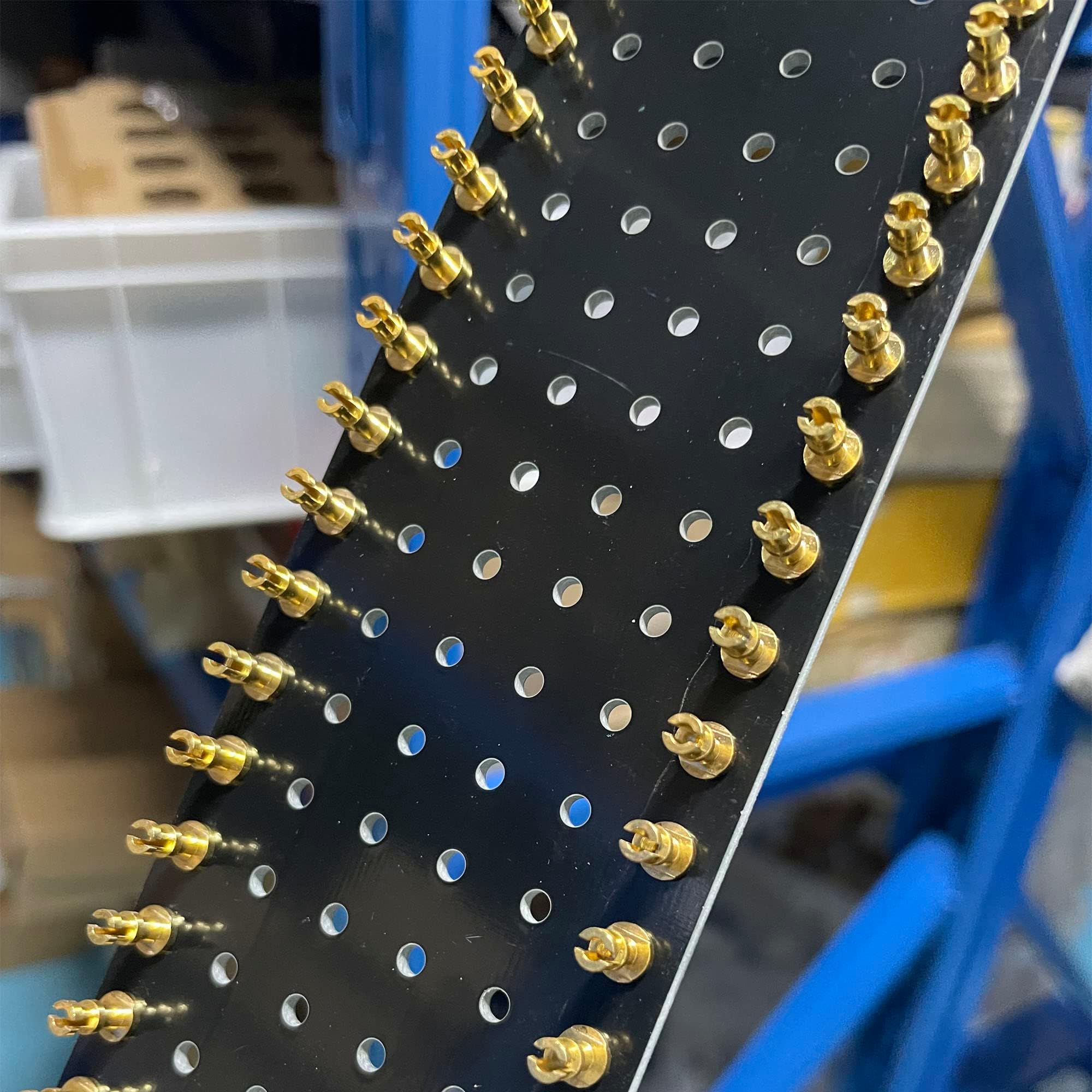 Amazon.com: Turret Board - 2mm, Loaded with 60 Turrets, 300mm x 60mm ...