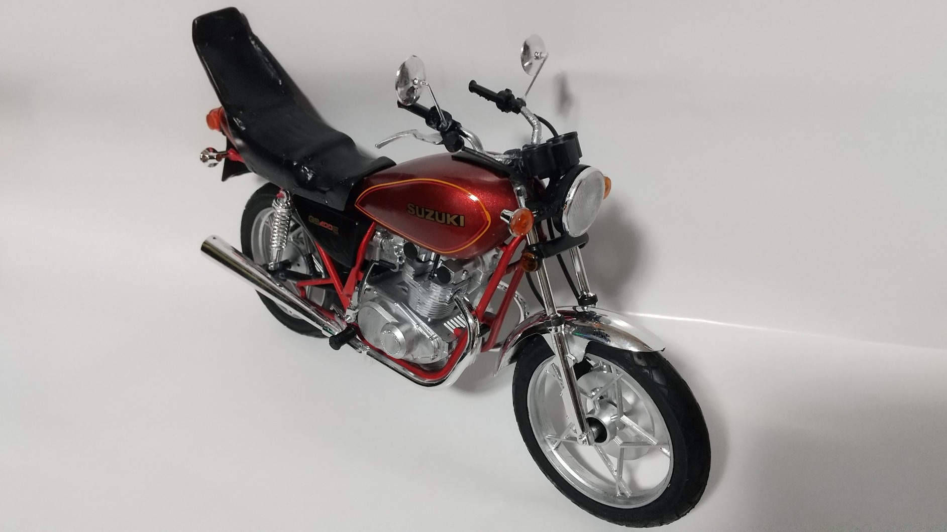 Amazon.co.jp: 青島文化教材社 1/12 バイクシリーズ No.11 スズキ GS400E プラモデル : おもちゃ