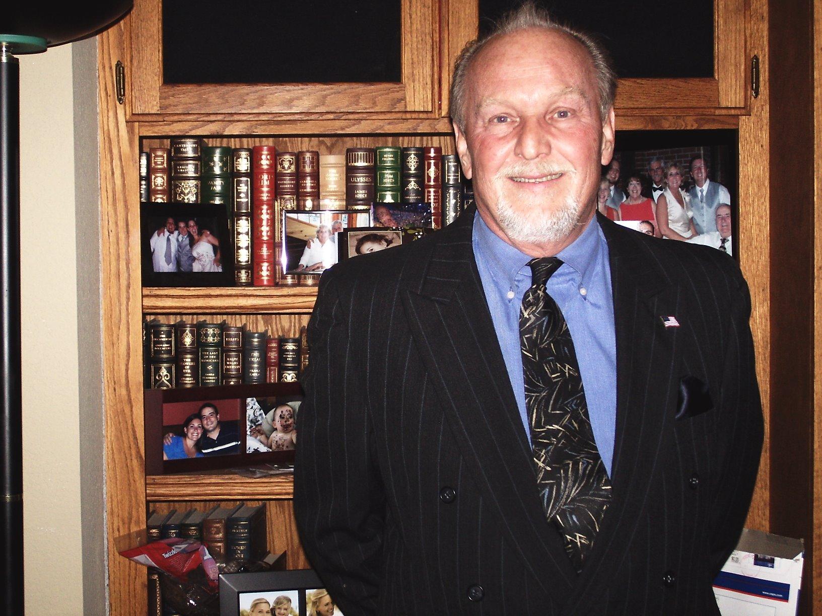 Amazon.com: Carnal Curiosity (A Stone Barrington Novel): 9781611762617 ...