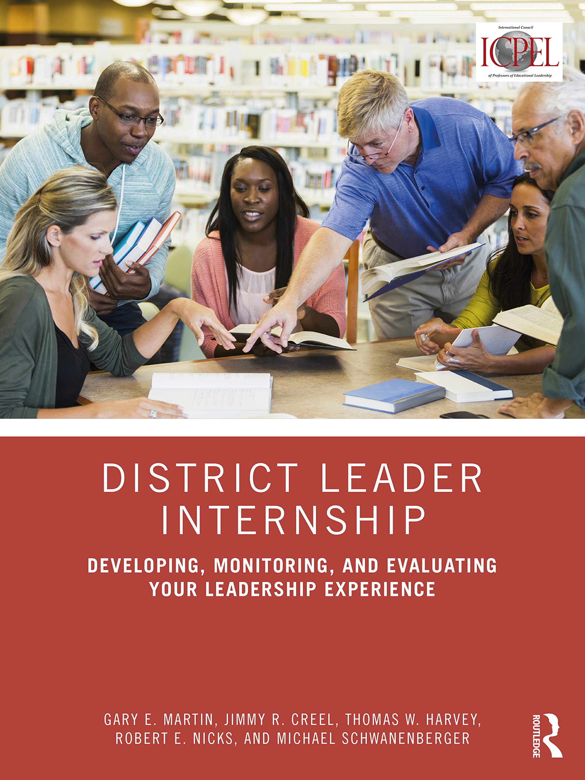 Amazon.com: District Leader Internship: 9781032289861: Martin, Gary E ...