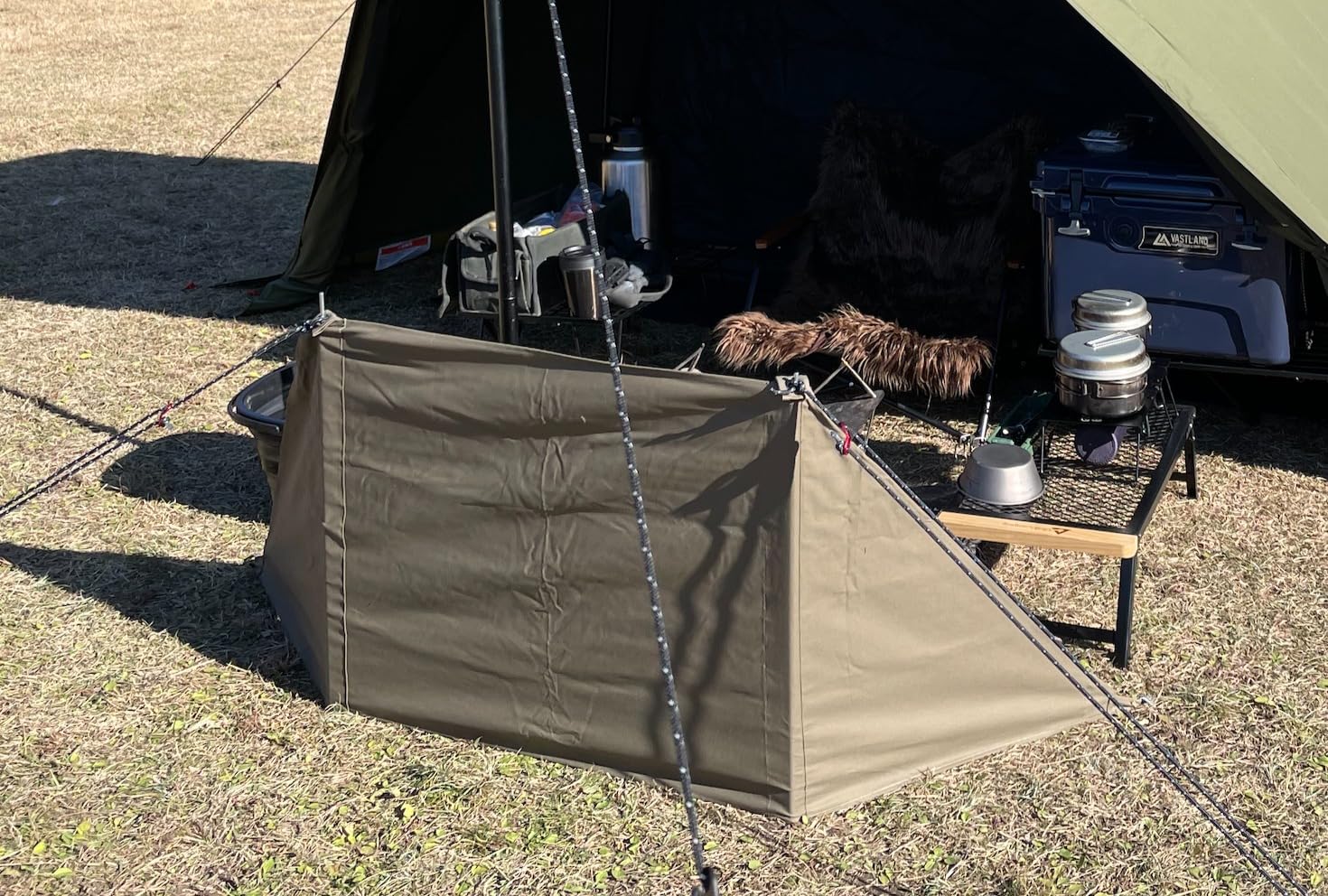 Amazon | キャプテンスタッグ(CAPTAIN STAG) 陣幕 焚火陣幕 風防 焚き火リフレクター 焚火ウインドスクリーン 170 難燃生地 収納バッグ付き オリーブ FIRE ...