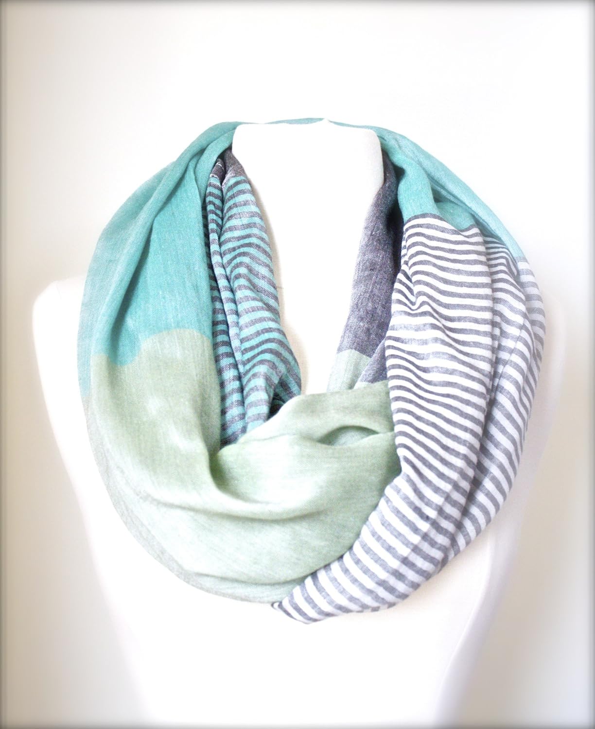 Amazon.com: Infinity Color Block Scarf - Chunky Lightweight Mint Scarf ...