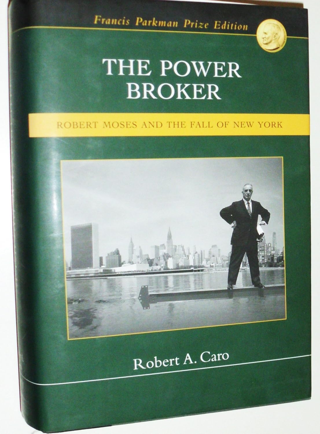 The Power Broker: Robert Moses and The Fall of New York : Amazon.in: Books