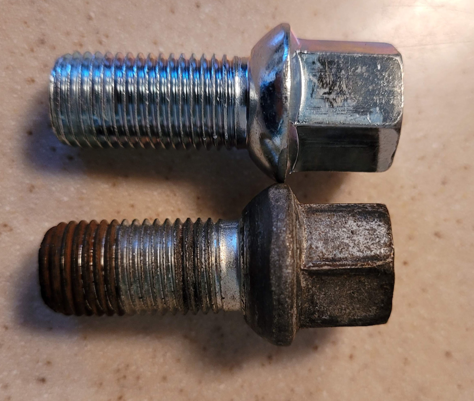 Amazon.com: VW Lug Bolts - Set of 4 : Automotive