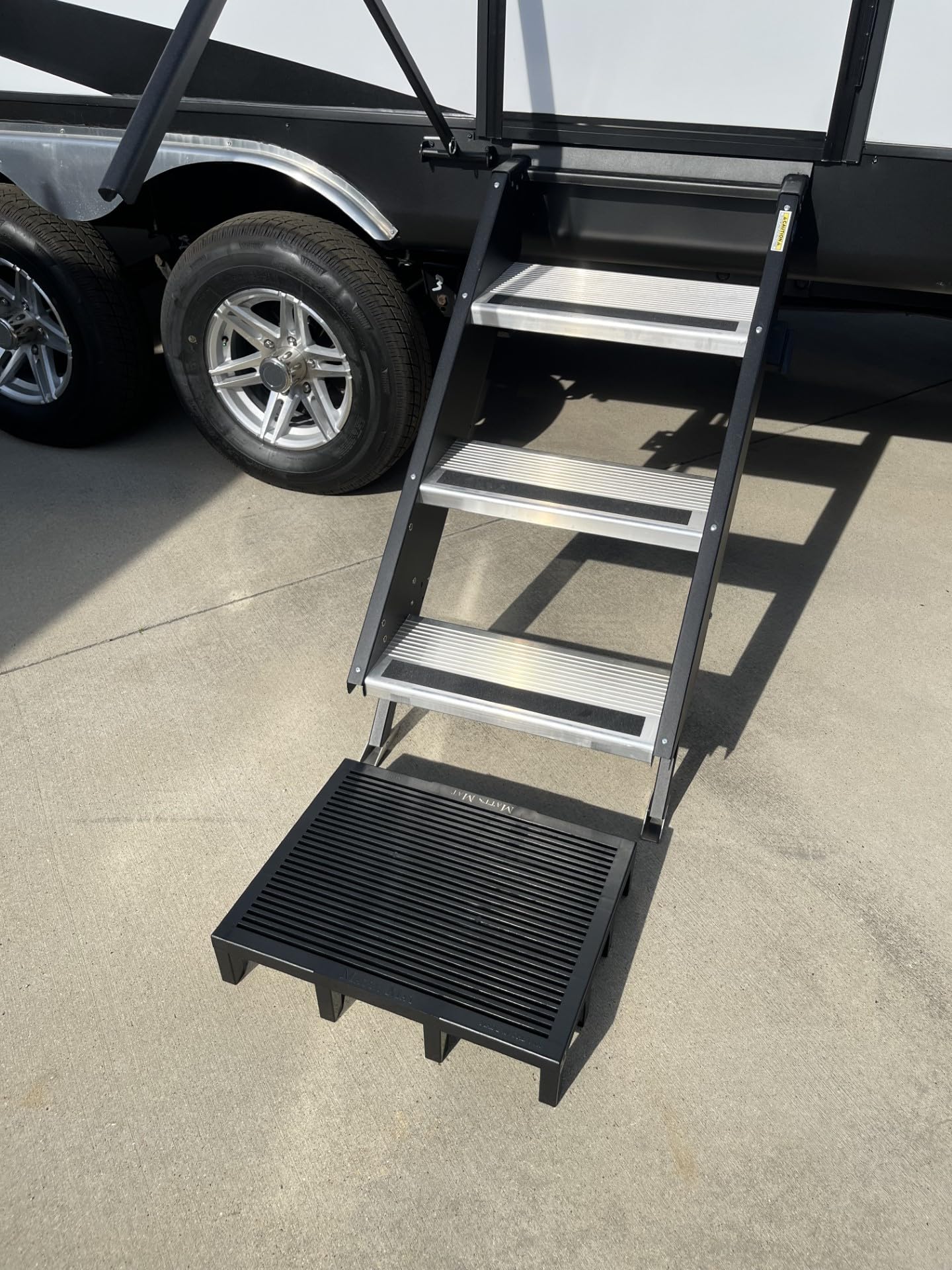 Amazon.com: MATT'S MAT ELEVATED Debris-Dropping DOOR MAT. Lightweight ...