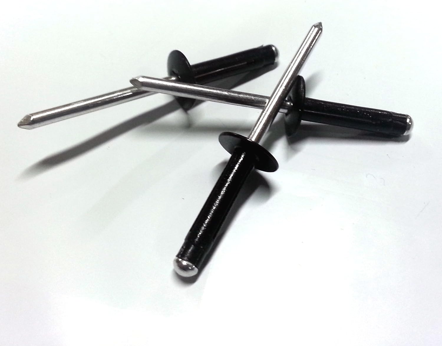 Amazon.com: HDM Large Head Black 3/16 Aluminum Tri-Fold Exploding Blind ...