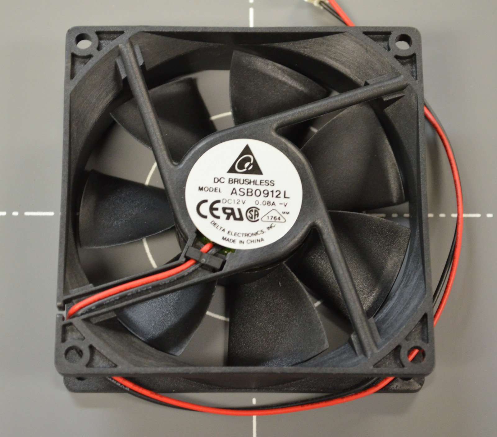 Amazon.com: Delta ASB0912L Low Speed QUIET Case Fan 92mm x 25mm 2 pin ...