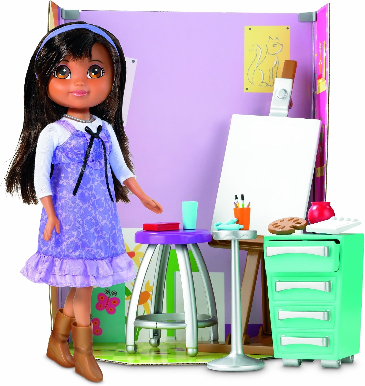 Amazon.com: Fisher-Price Dora Links School Art Room : Toys & Games
