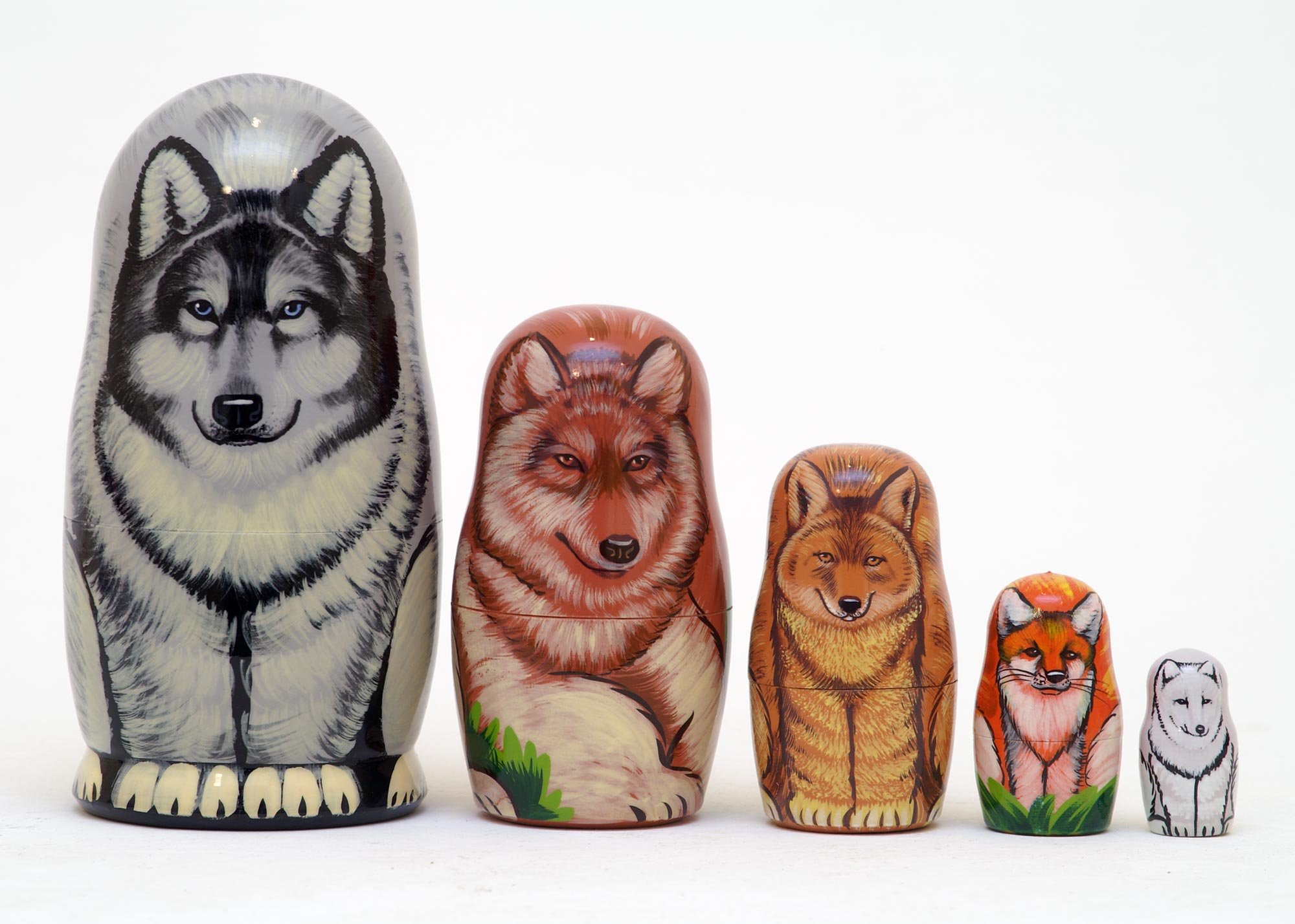 Amazon.com: Golden Cockerel Wolves & Foxes Russian Nesting Doll 5pc./6 ...