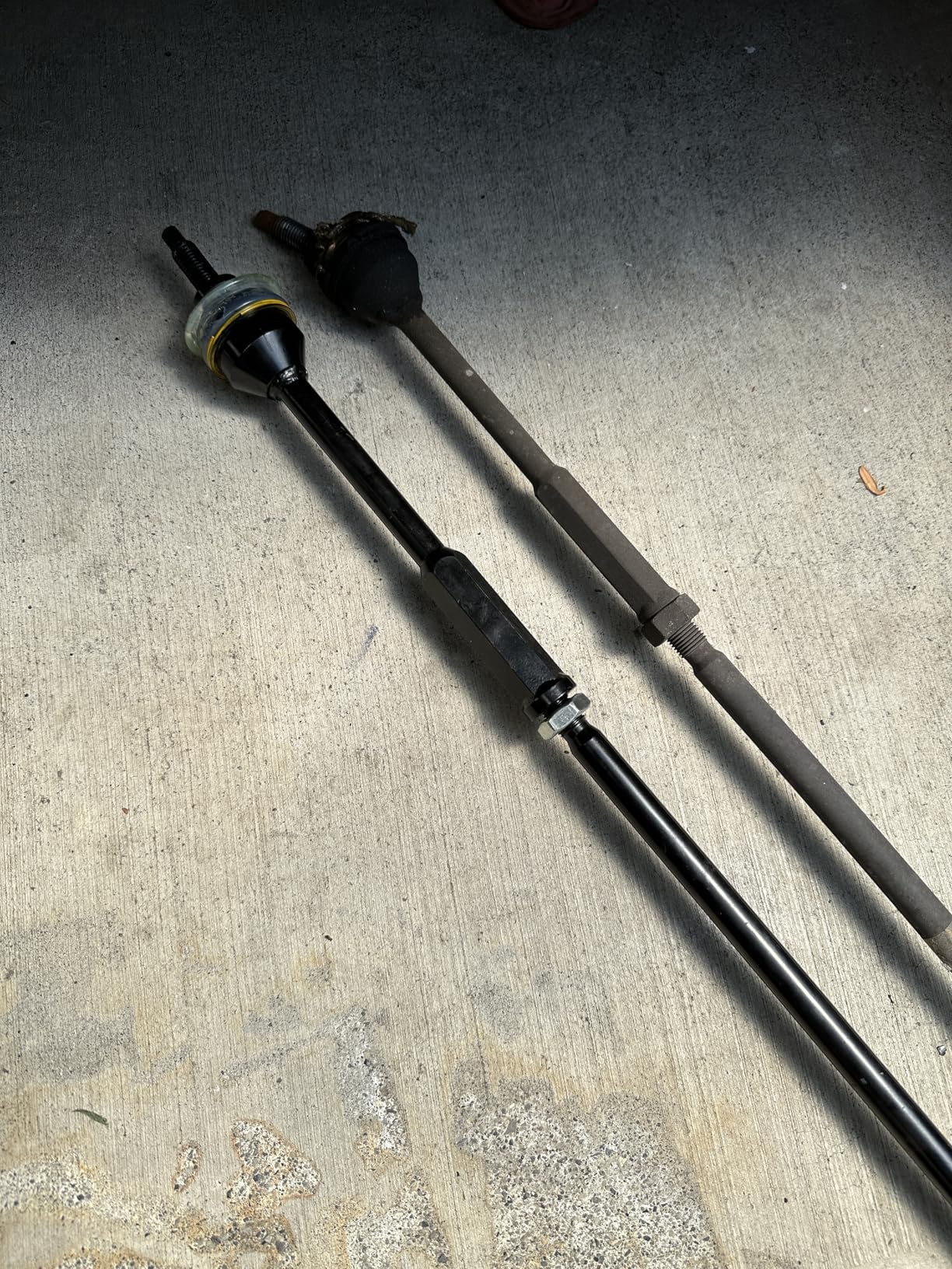 Amazon | 自動車交換用リアサスペンションタイロッド リアサスペンショントラックロッドアームスタビライザー C2D5992 JAGUAR ...