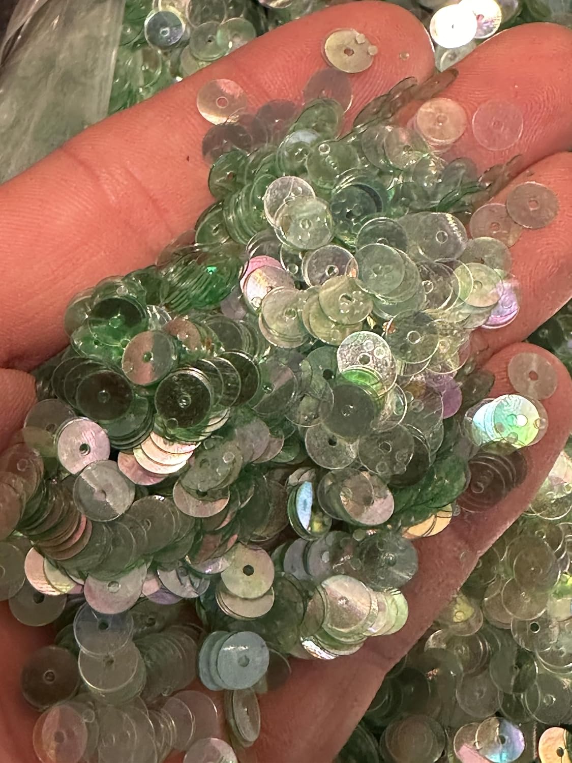 Amazon.com: 6mm Flat Translucent Iridescent Mint Green Sequins (1/4 Pound)