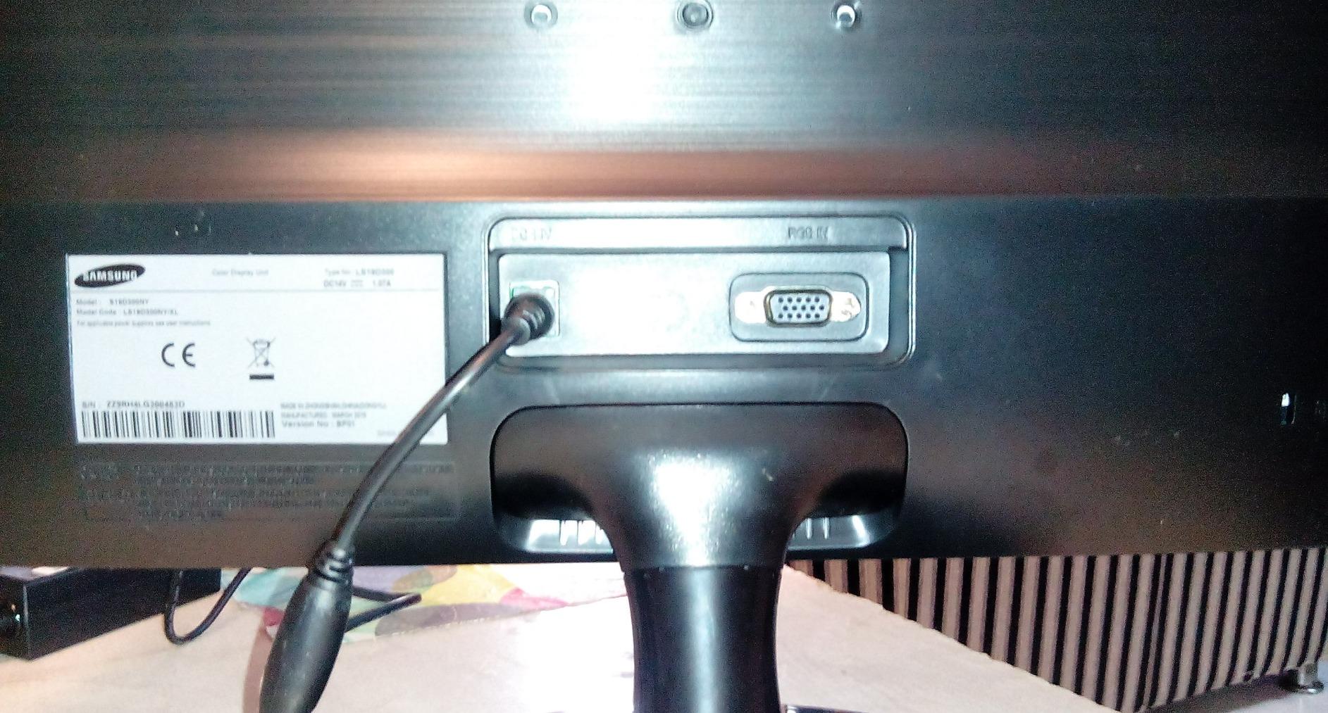 Samsung D300 Series S19D300NY 18.5-inch LED Backlit Computer Monitor ...