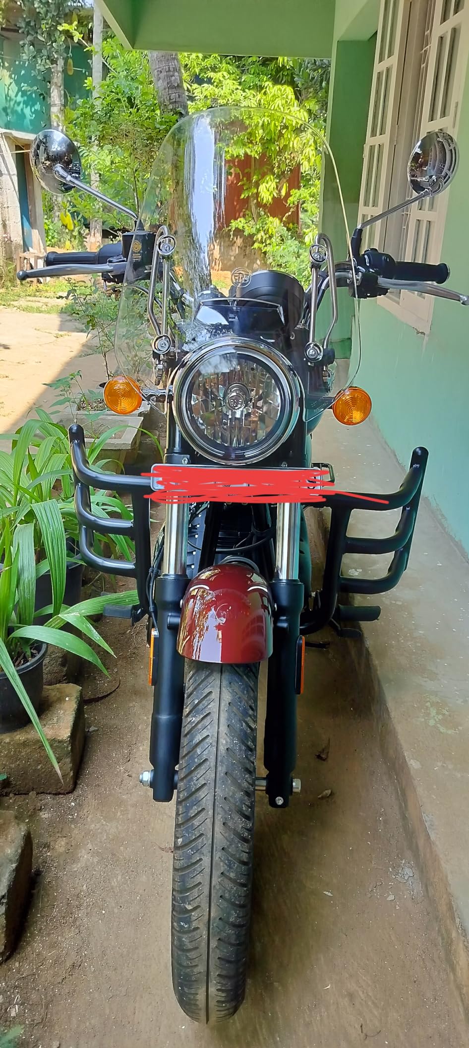 Royal Enfield KXA00146 Touring Screen for Meteor 350 : Amazon.in: Car ...