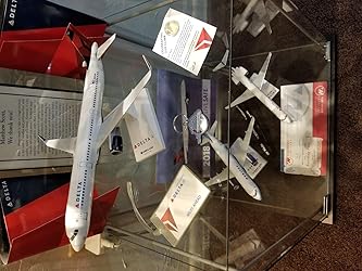 Amazon.com: Skymarks Daron Delta A321 1/150 (SKR878) White : Everything ...