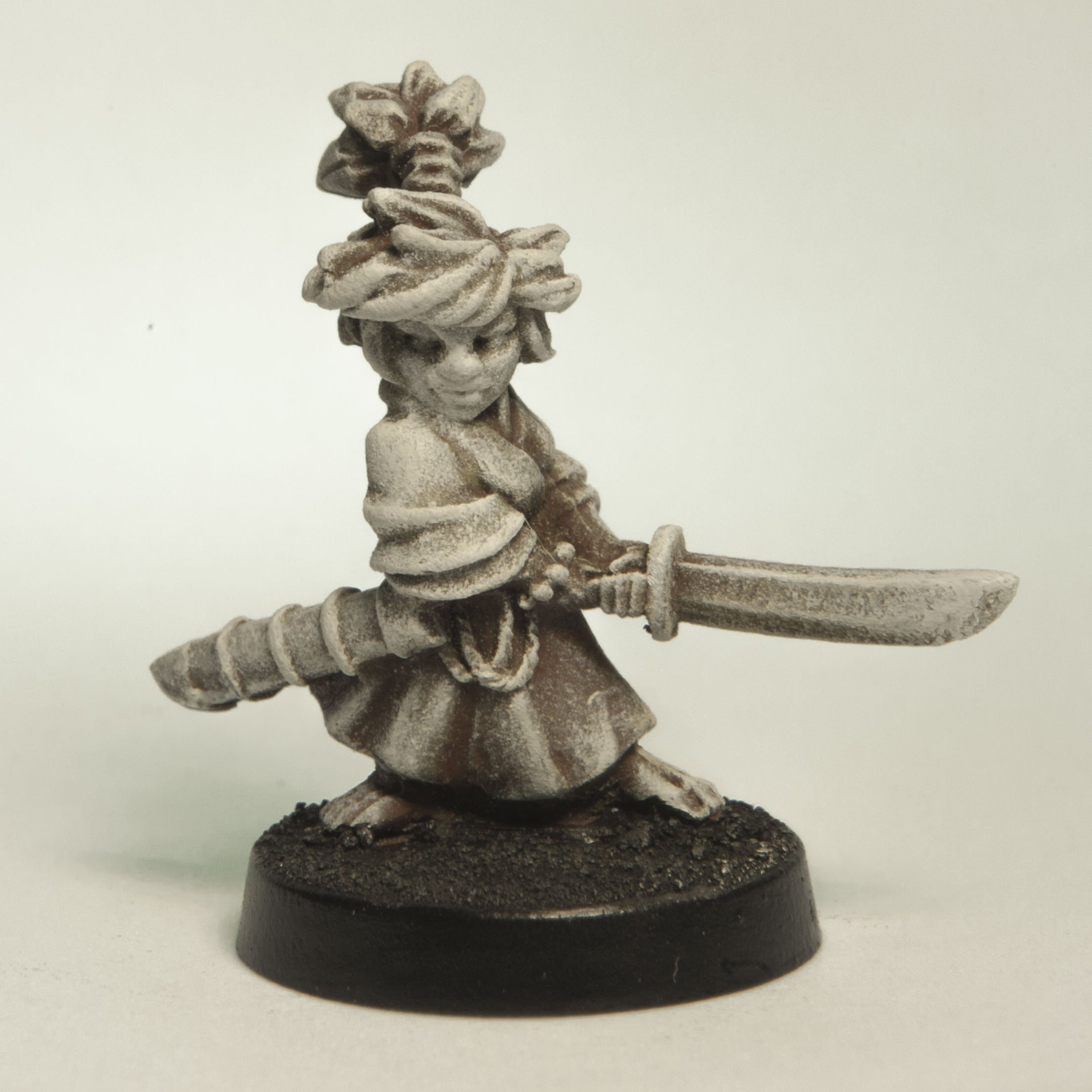 Buy Stonehaven Halfling Samurai Female Miniature Figure (for 28mm Scale ...