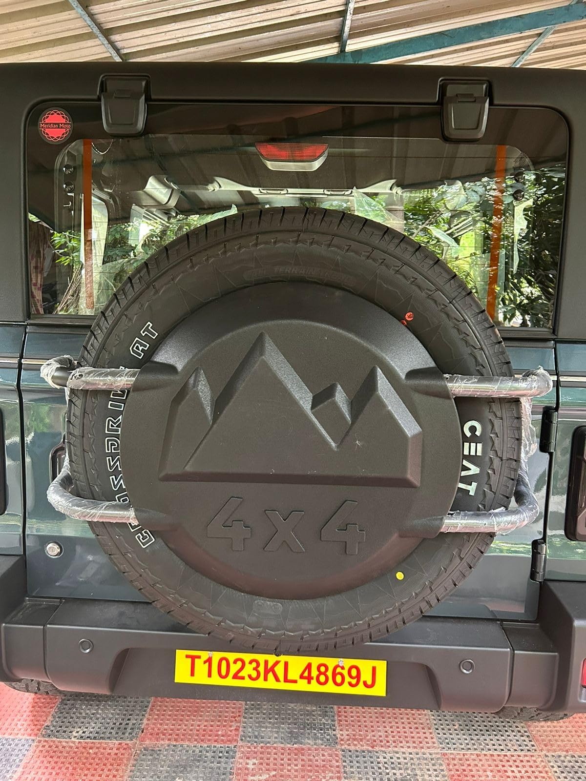 Stepney Cover Lock for Mahindra Thar 2020 (ABS Cover & Metal Road ...