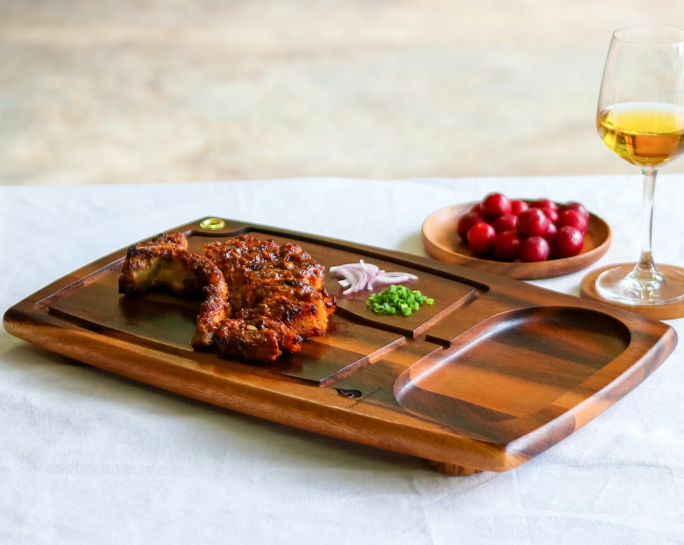 Cole & Mason Berden Carving Board, Meat Chopping Board/Cutting Board ...