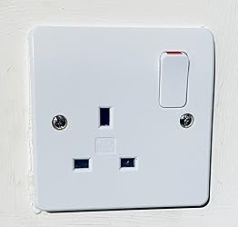 MK Logic Plus Single Socket (K2757 WHI DP) 13A 1 Gang, in White, with ...
