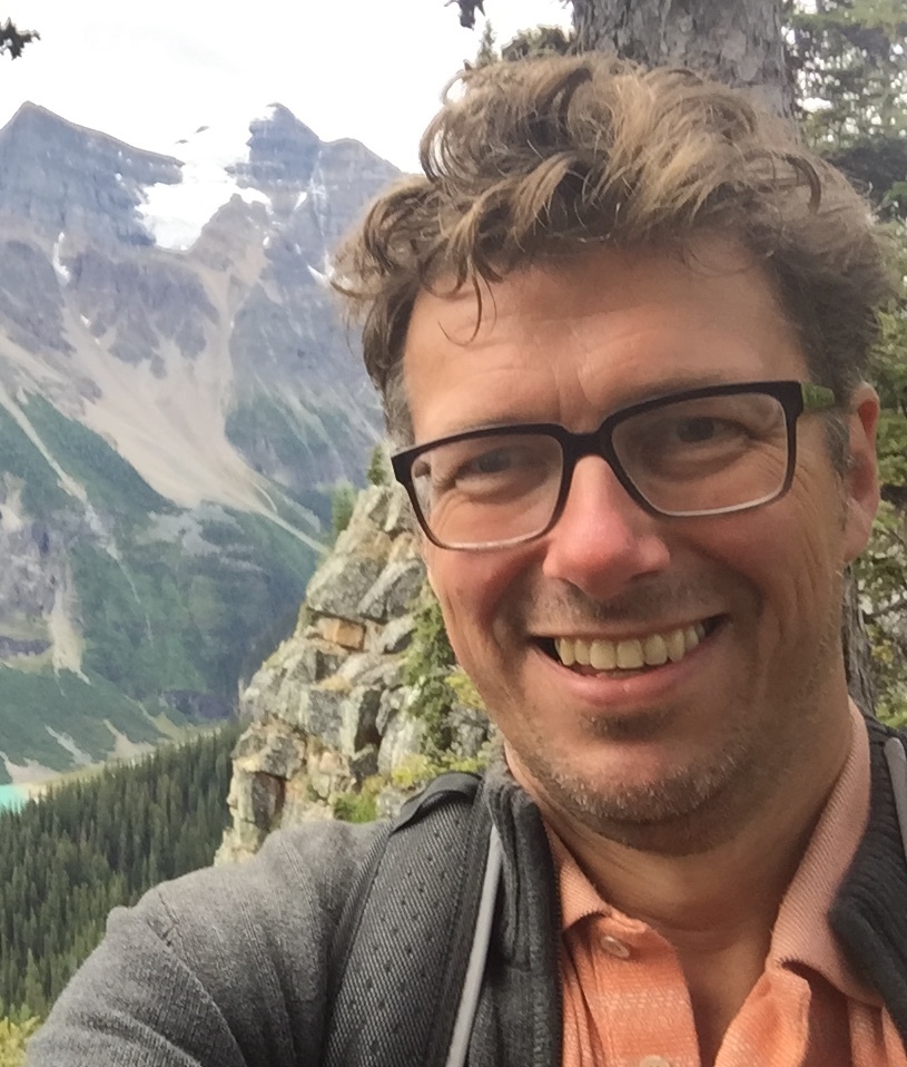 Amazon.co.uk: Simon Christmas: books, biography, latest update