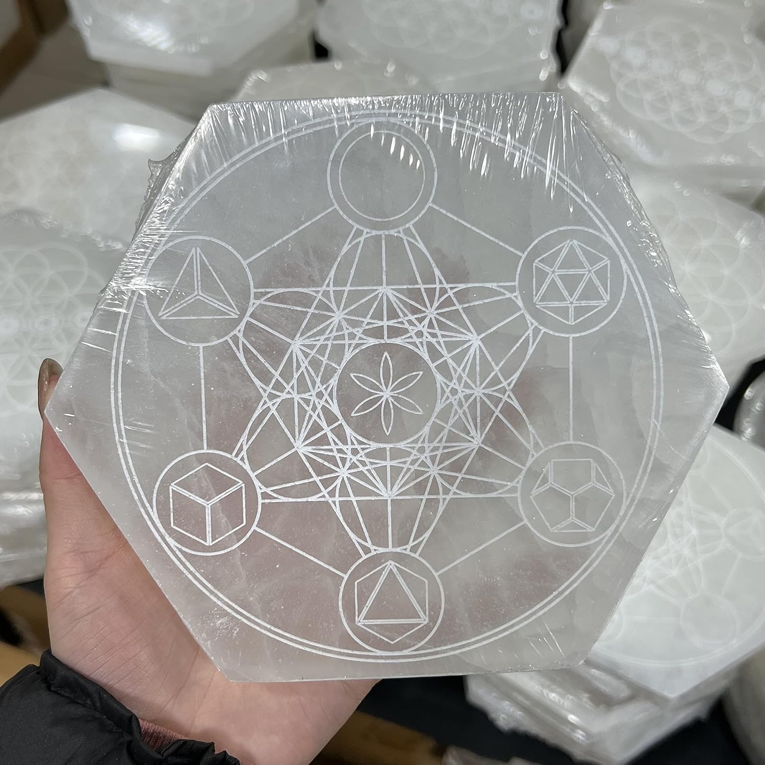 Amazon.com: URMIBDAI Full of Texture Specimen Natural White Selenite ...