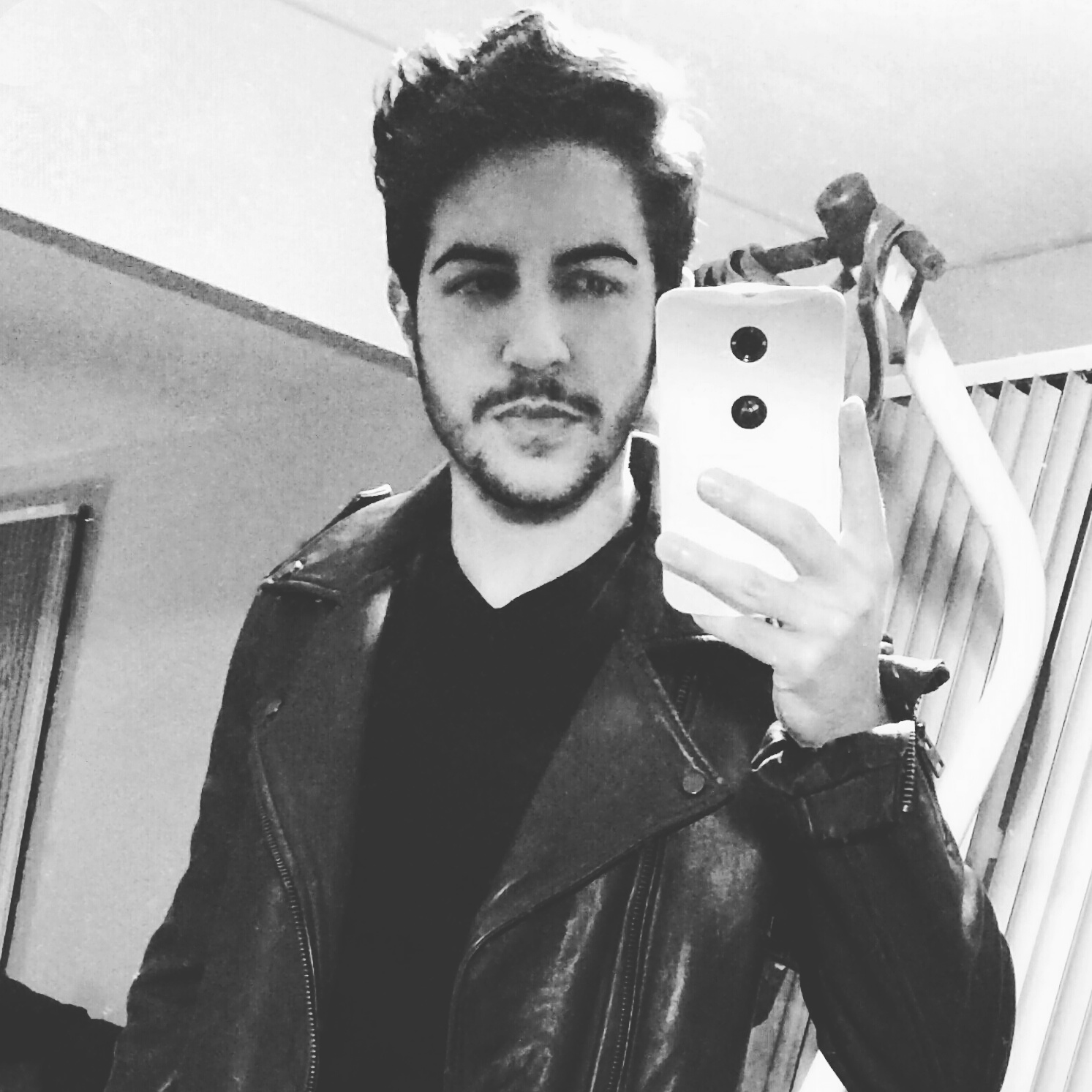 Amazon.com: Leah Raeder: books, biography, latest update