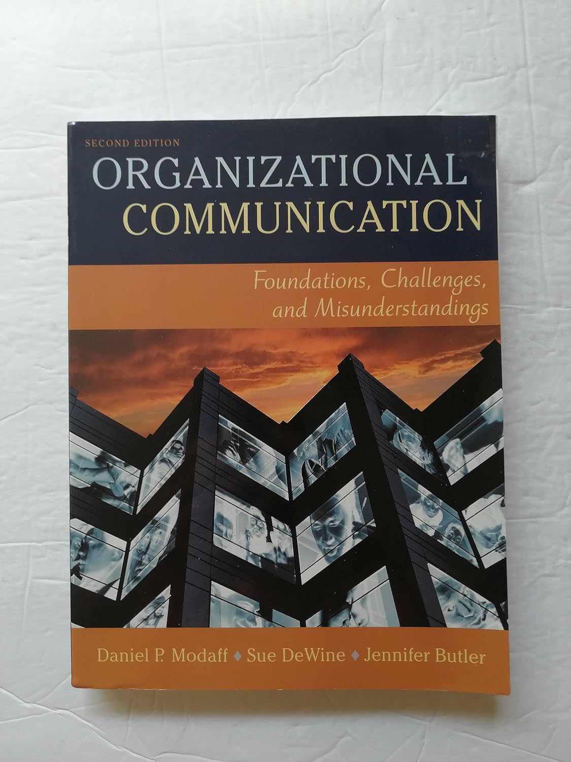 Amazon.com: Organizational Communication: 9780205493494: Modaff, Daniel ...