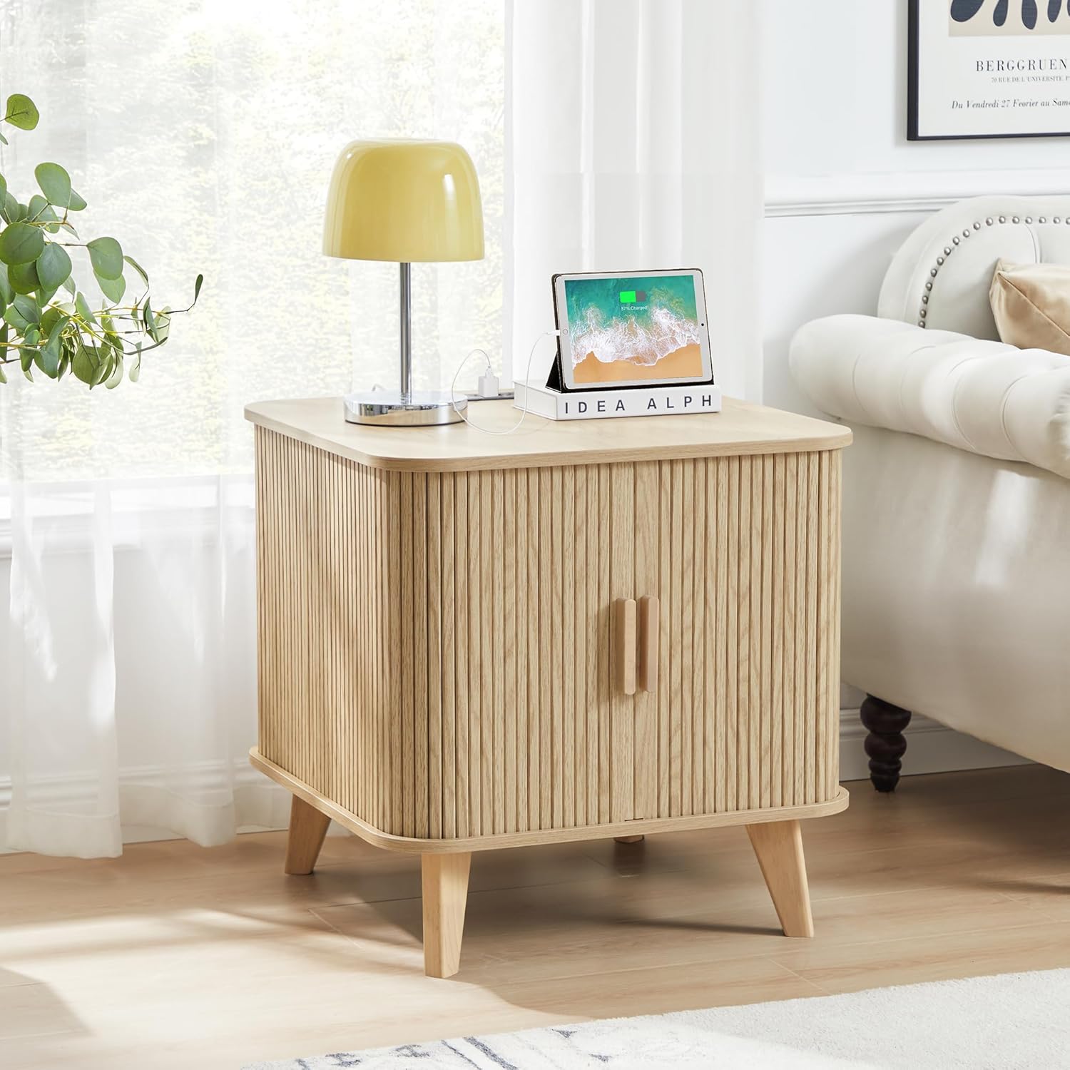 Amazon.com: AVZEAR 24" Large Square End Table with Charging Station ...