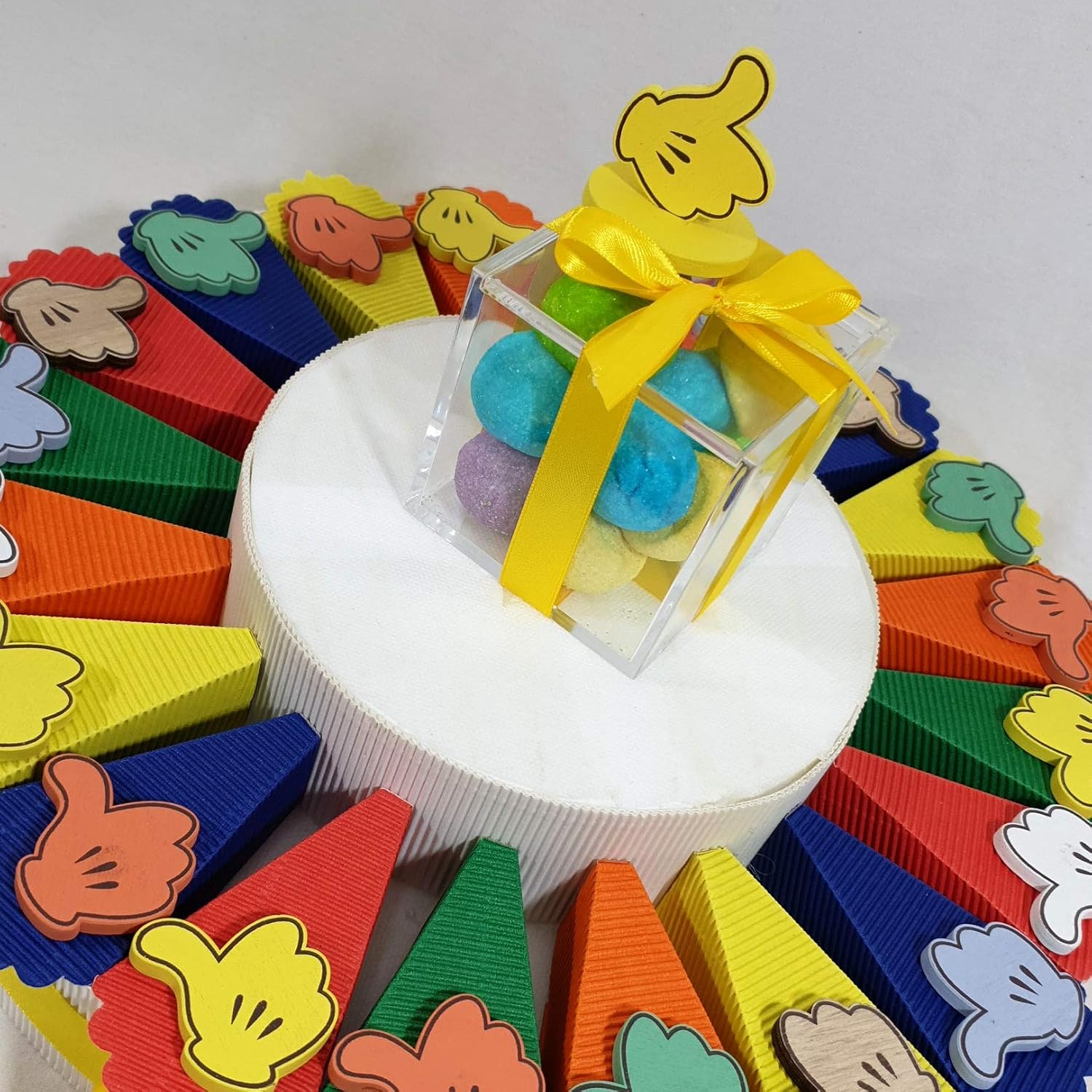 Sindy Bomboniere Original cake favour 18 years with magnet shaped like ...