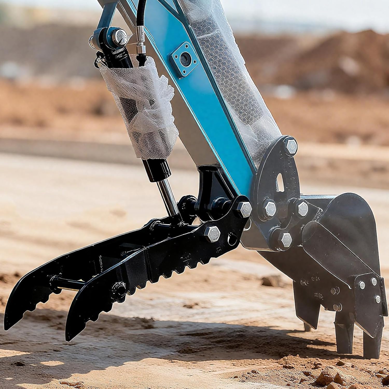 Amazon.com: Single Hole Excavator Thumb Clip, Hydraulic-Powered Mini ...