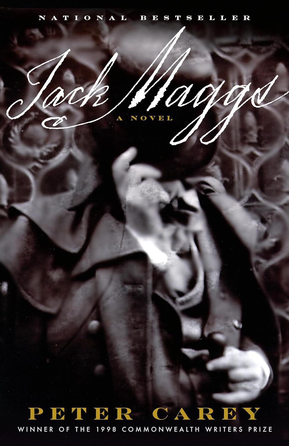 Amazon.com: Jack Maggs: 9780679309796: Carey, Peter: Books