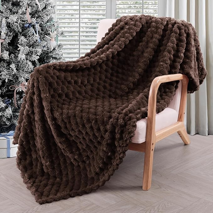 Amazon.com: Exclusivo Mezcla Extra Large Soft Fleece Throw Blanket ...