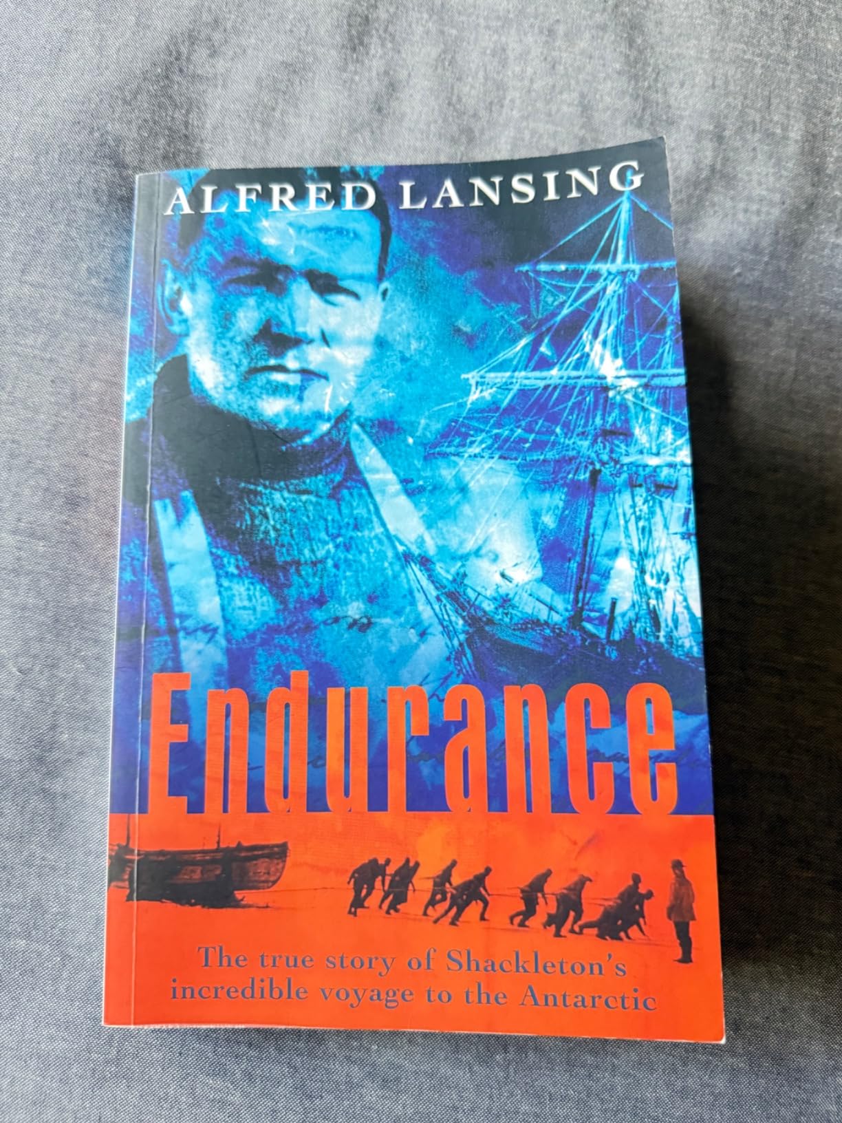 Endurance: Shackleton's Incredible Voyage : Lansing, Alfred: Amazon.com ...