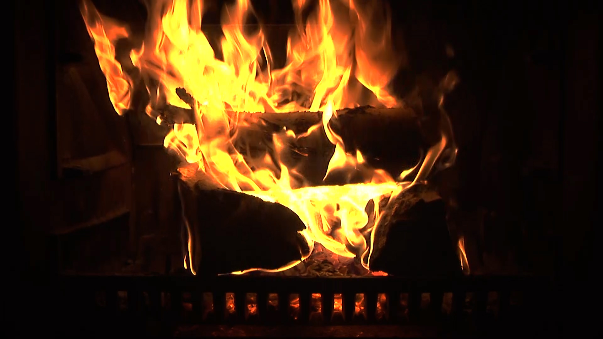 Fireplace Classical Music Edition [1+ hour video & 2 classical music ...