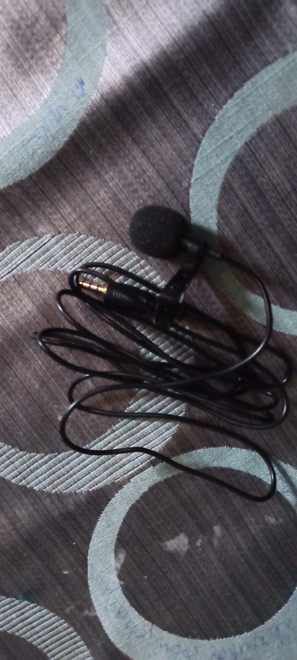 Gadgetza A-08 Lightweight Mini Collar Mic for YouTube, Interview ...