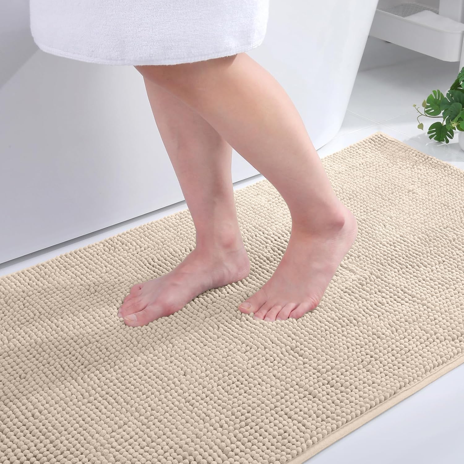 Kitinjoy Non Slip Chenille Bath Mat, Extra Soft Bathroom Mat, Super ...