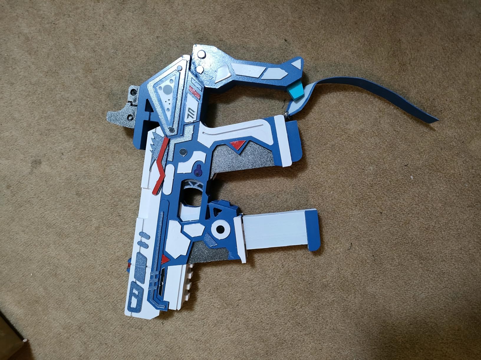 Amazon.co.jp: ノア 生塩ノア 書記の採決 銃 ブルーアーカイブ Blue Archive ブルアカ 31CM 武器 コスプレ道具 ...