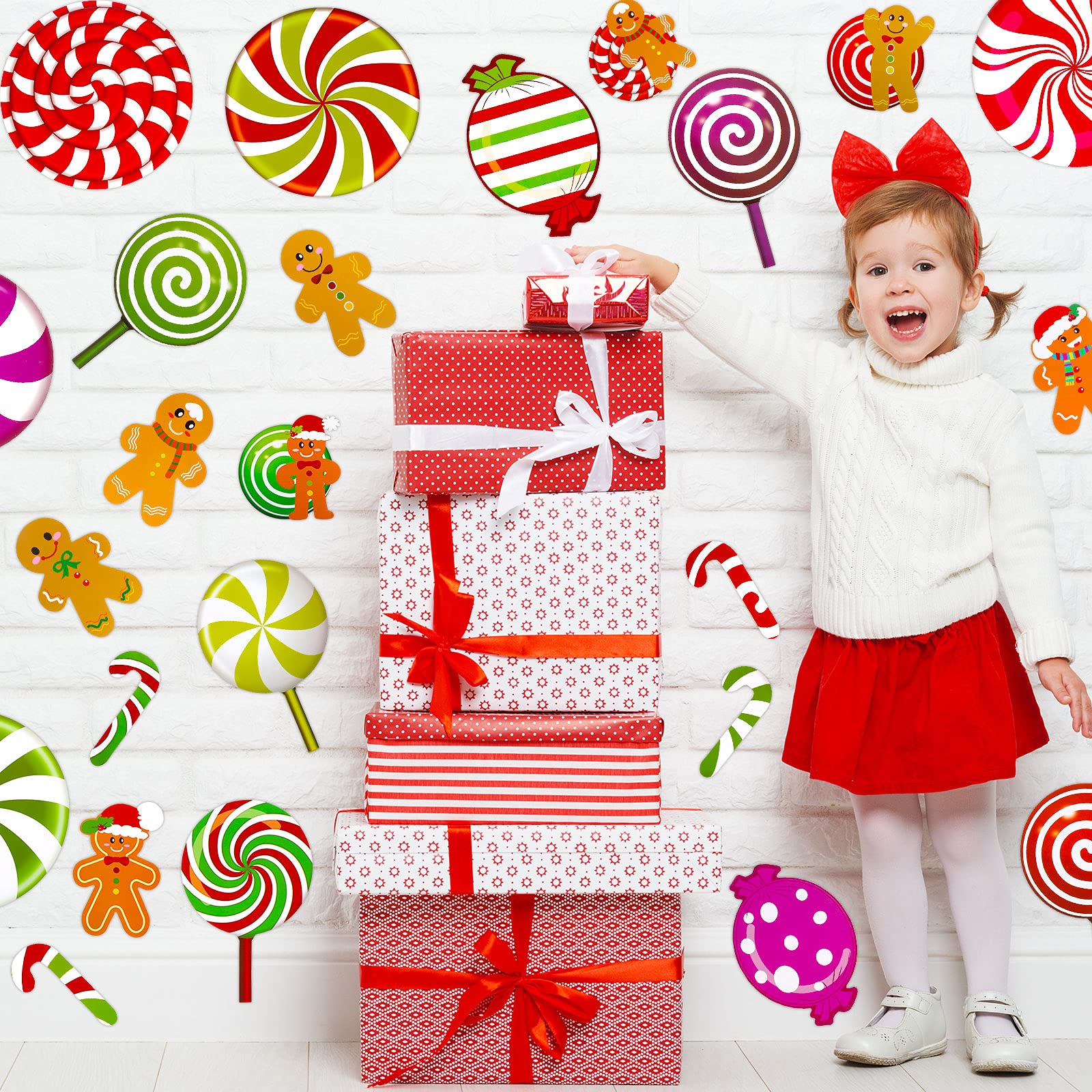 Snapklik.com : 60 Pieces Christmas Peppermint Candyland Party Wall ...