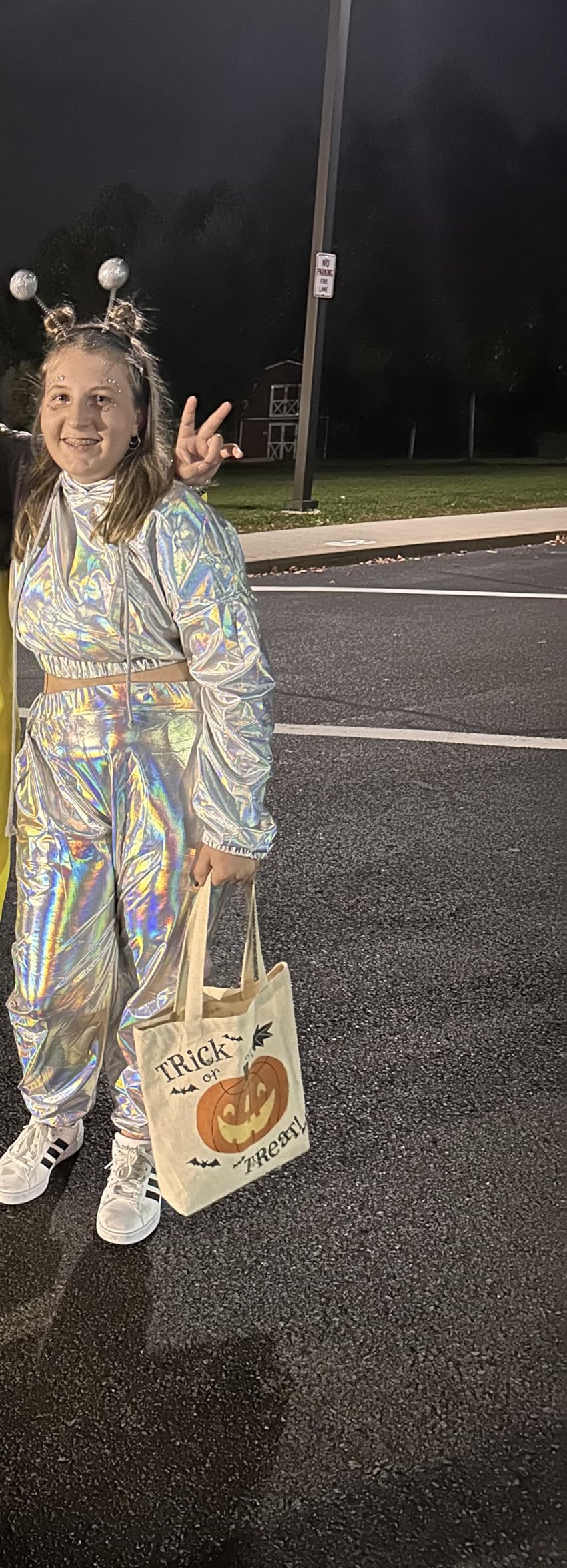 Amazon.com: Funcredible Silver Alien Headband and Glitter - Martian ...