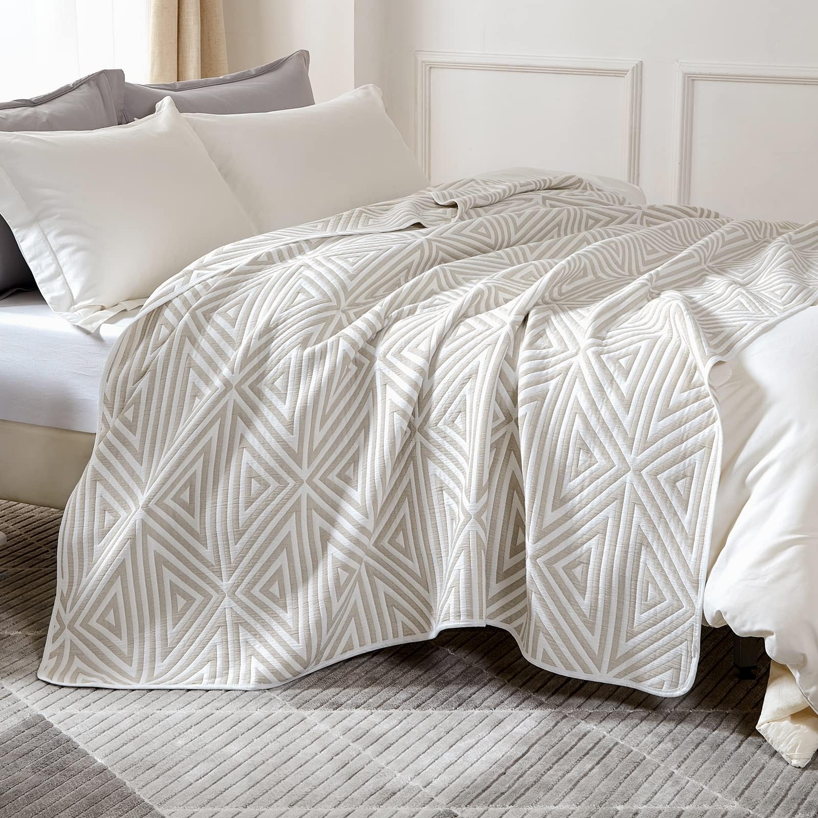 Amazon.com: GinkgoLeaf Pattern Cotton Reversible Quilt, Ginkgo Quilt ...