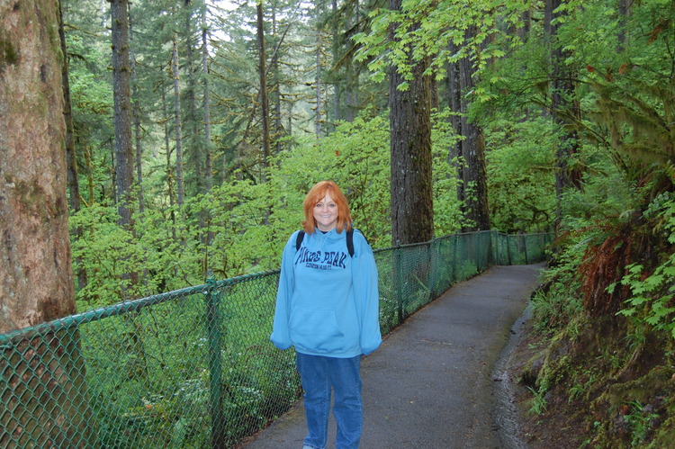 Amazon.com: Laura Hartman: books, biography, latest update