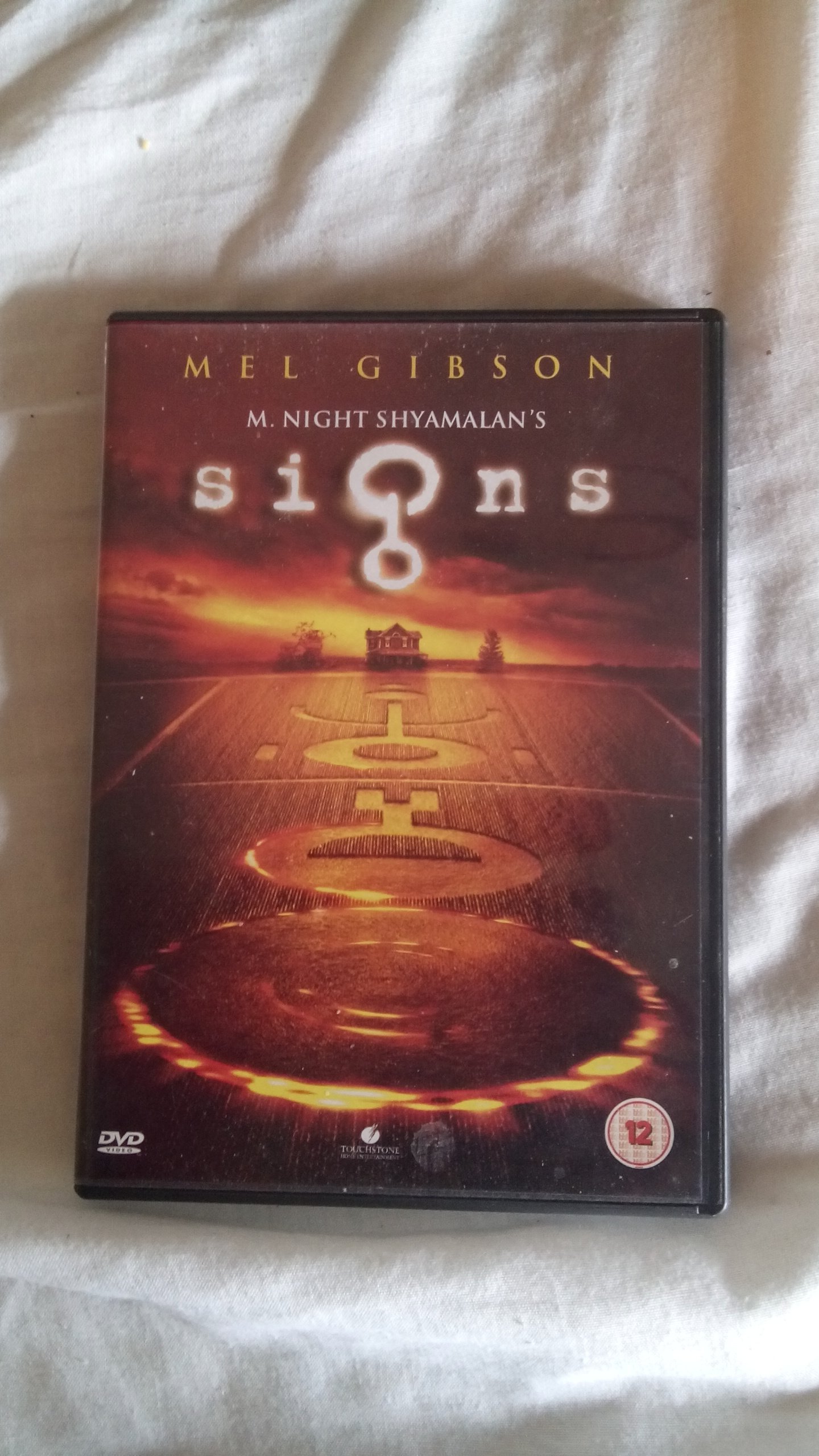 Signs [DVD] [2002]: Amazon.co.uk: Mel Gibson, Joaquin Phoenix, Rory ...