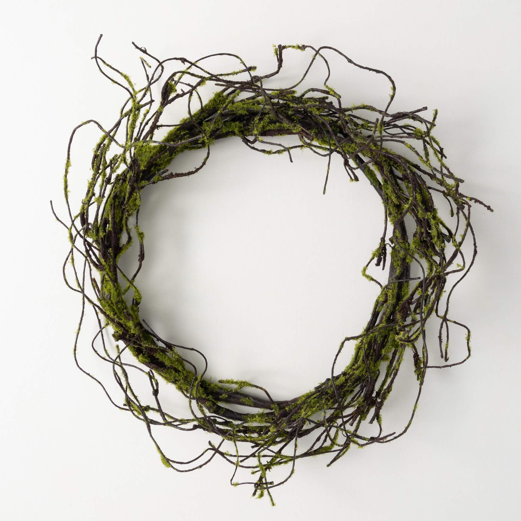 Amazon.com: Sullivans 26.5 Inch Moss and Twig Wreath, Spring and Summer ...