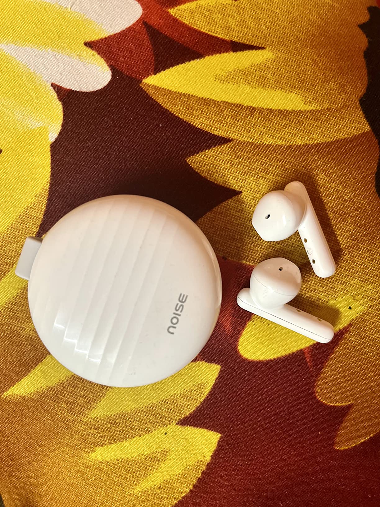 Noise Buds VS304 Truly Wireless in Ear Earbuds with 35H of Playtime ...