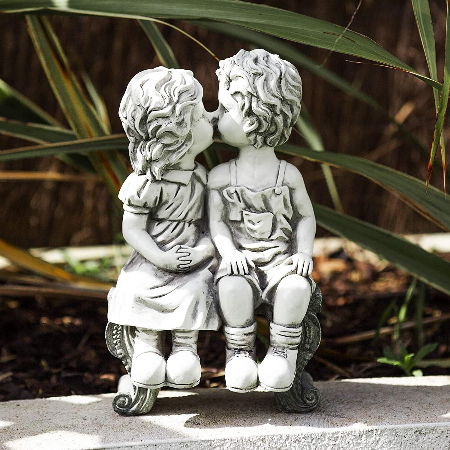 HH Home Hut Garden Ornament Boy & Girl Loving Kissing Cherub Statue ...