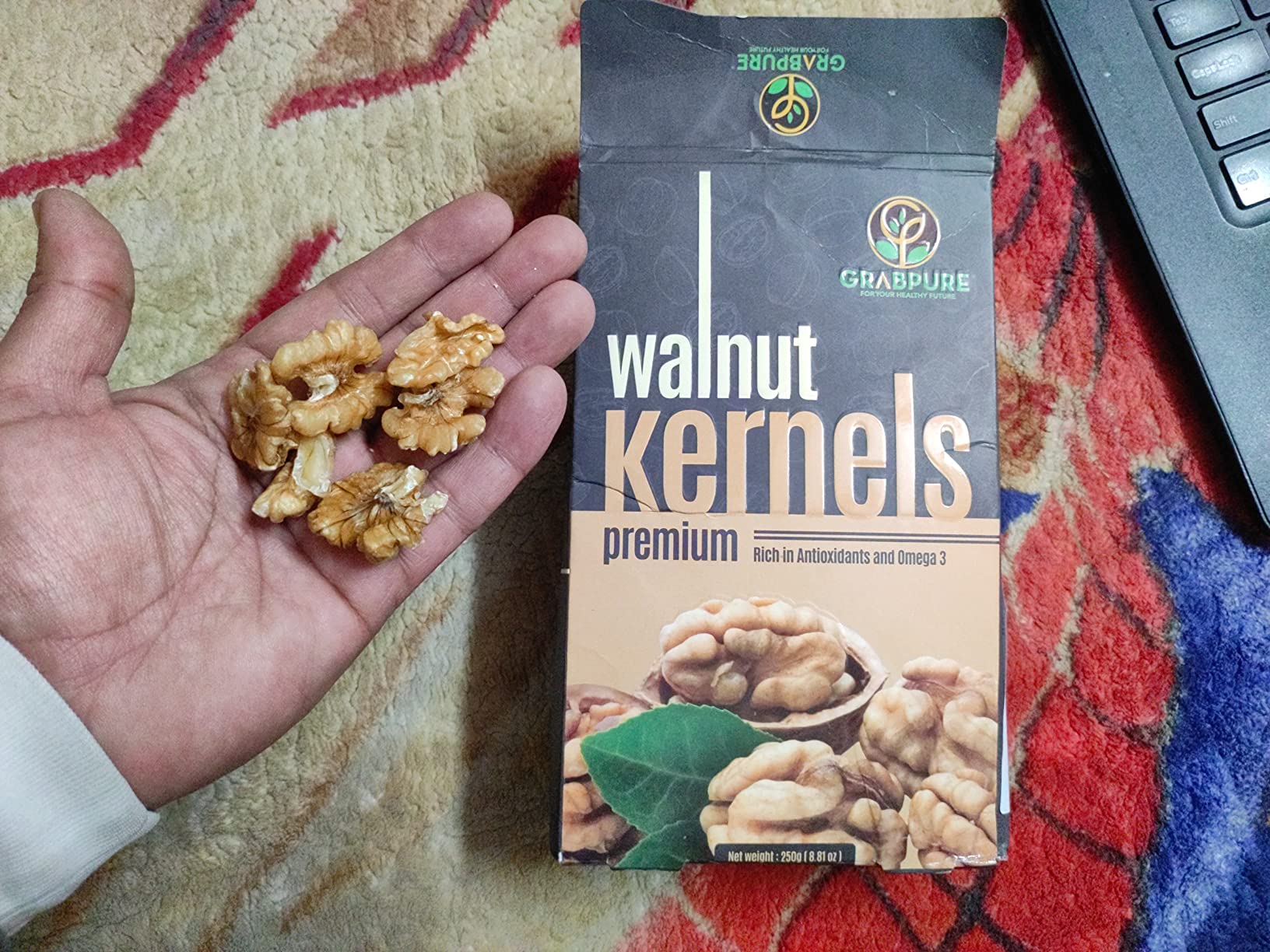 GRABPURE 100% Pure and Natural chilean walnut Kernals Dry Fruits ...